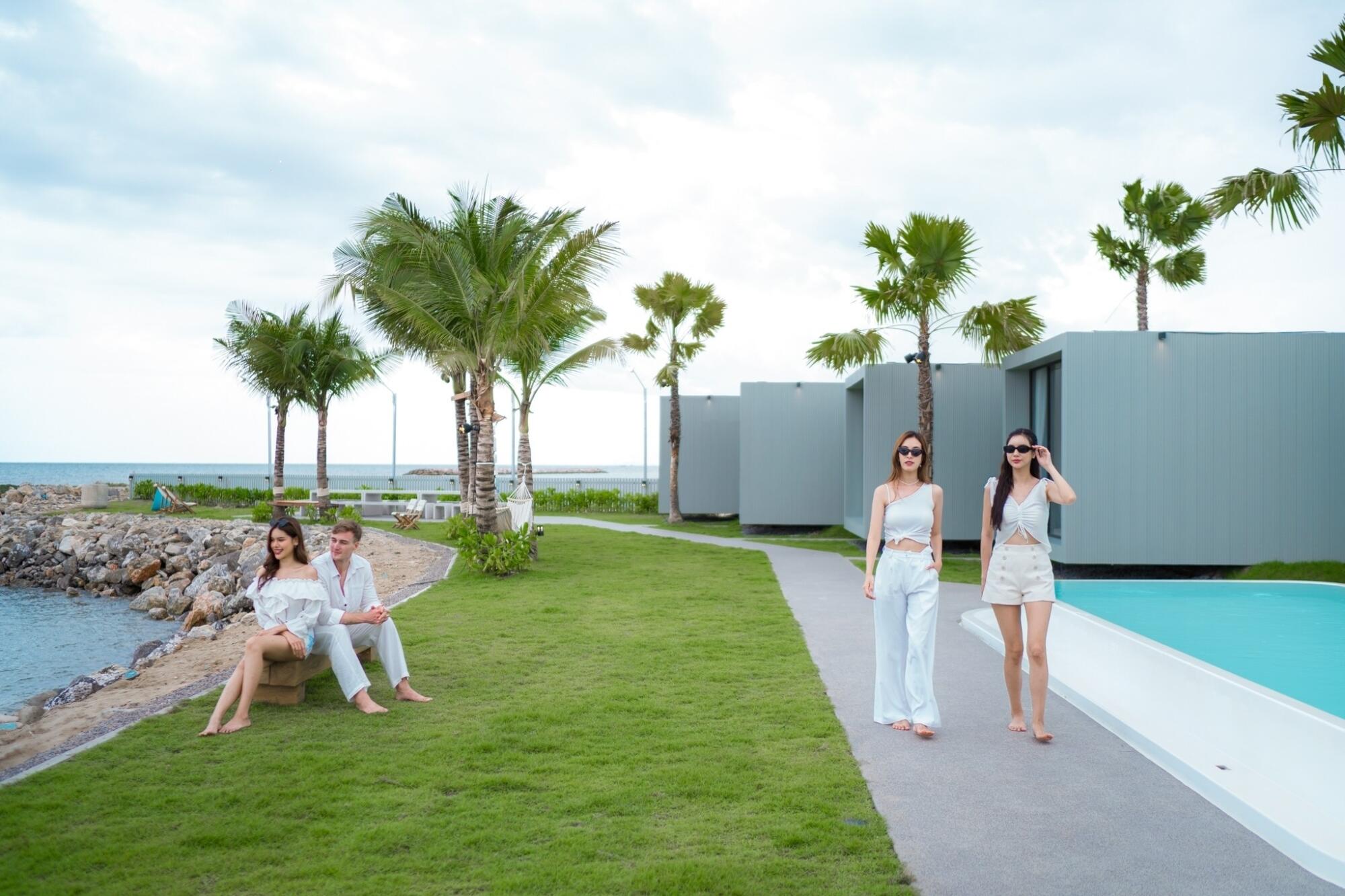 Blue Ca' rest beachfront pool villa Phetchaburi hat chao samran - ศูนย์ ...